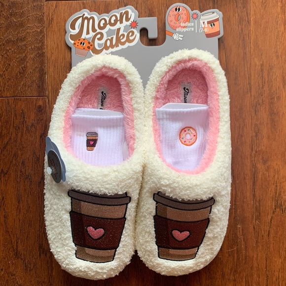 Moon Cake | Shoes | Moon Cake Coffee Slippersock Set Multiple Sizes ...